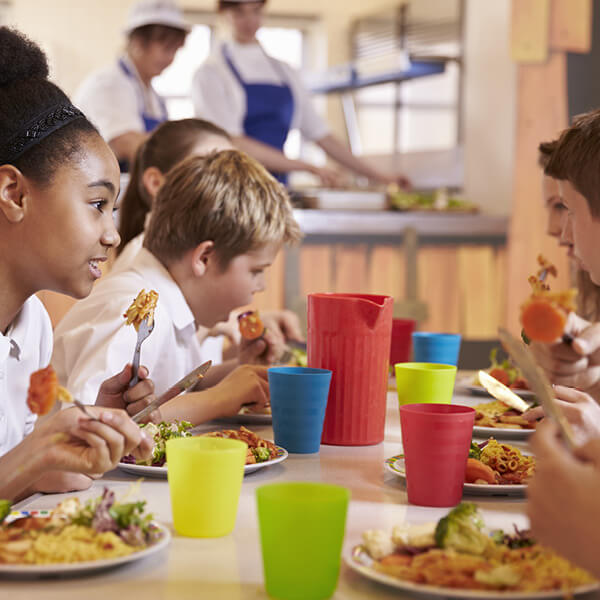 Hot Tips for a Cool Summer Meal Program | Land O'Lakes Foodservice